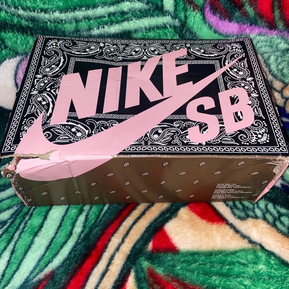 Shoes | Nike Sb Dunk Travis Scott Size 15 Damaged Box | Poshmark